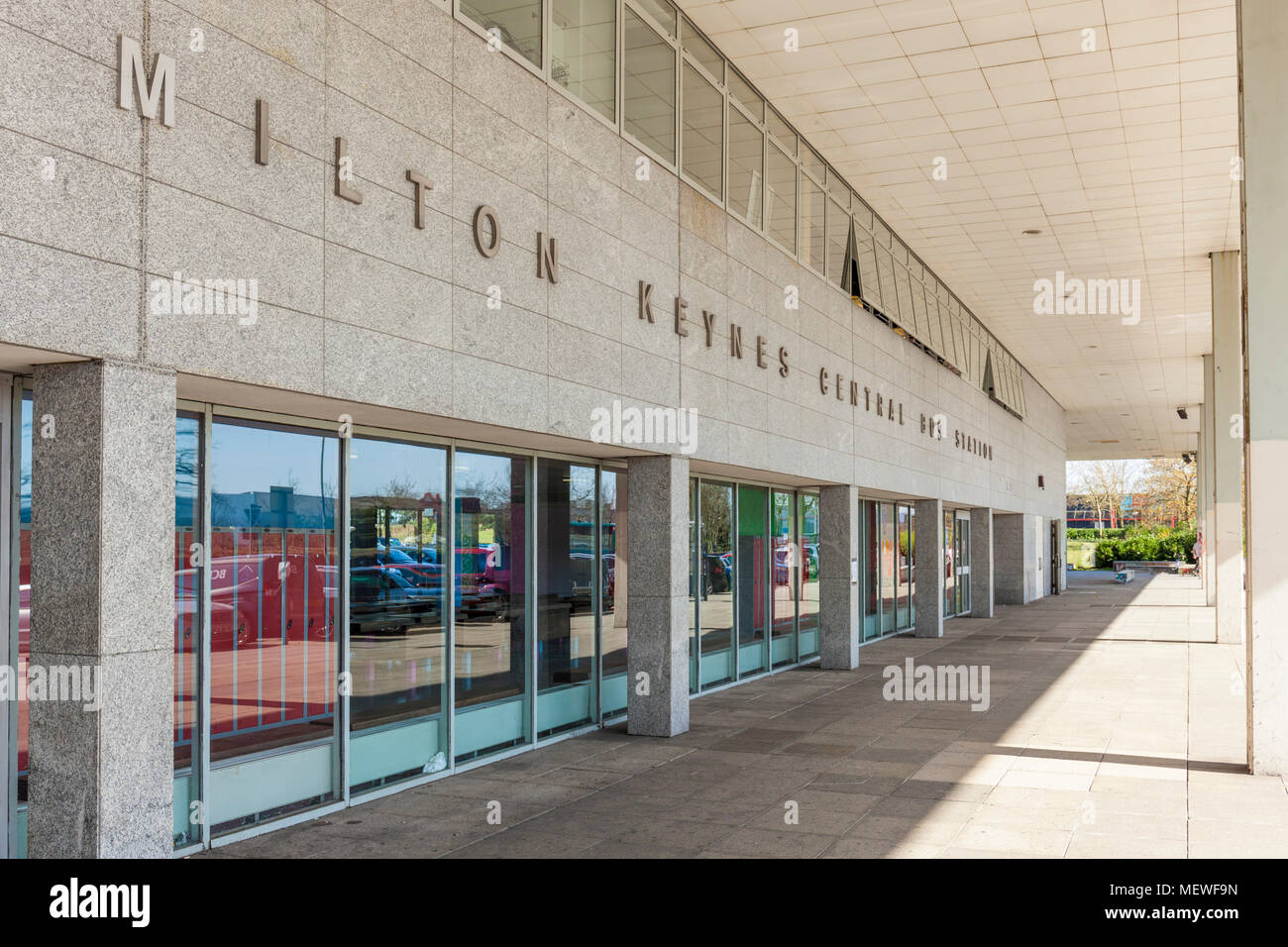 Zentrale milton keynes station -Fotos und -Bildmaterial in hoher ...
