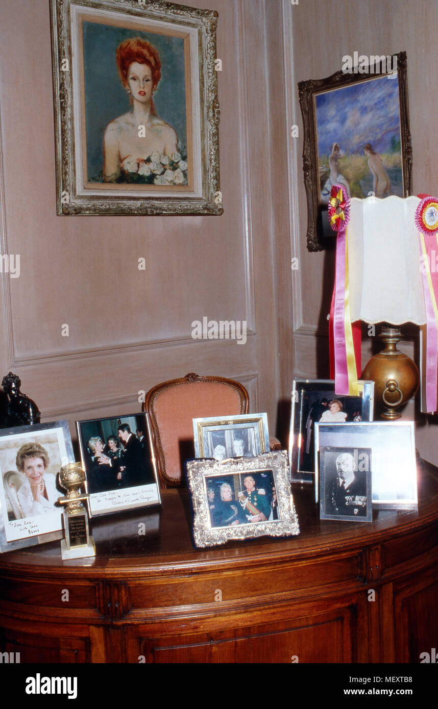 Sari zsa zsa gabor -Fotos und -Bildmaterial in hoher Auflösung – Alamy