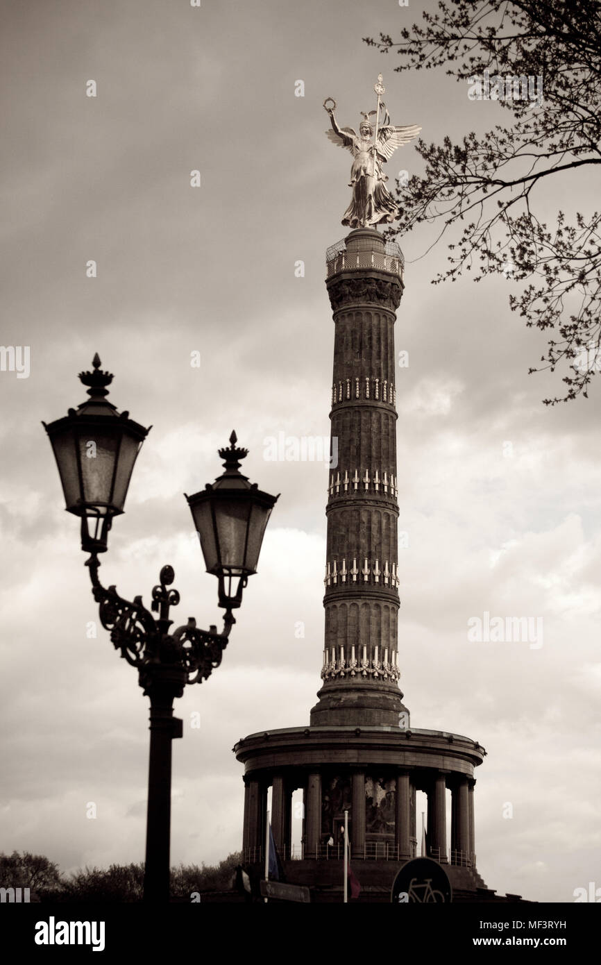 Sieg Statue in Berlin, Deutschland Stockfotografie - Alamy