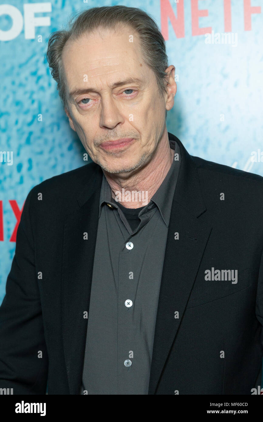 Steve Buscemi besucht Premiere der Die Woche der bei AMC Loews Lincoln ...
