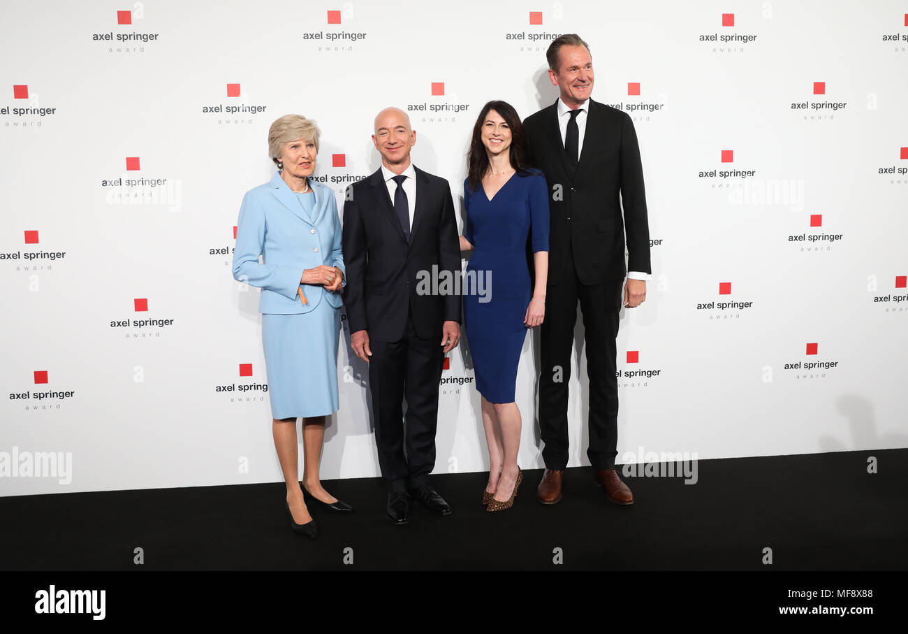 Mackenzie bezos -Fotos und -Bildmaterial in hoher Auflösung – Alamy