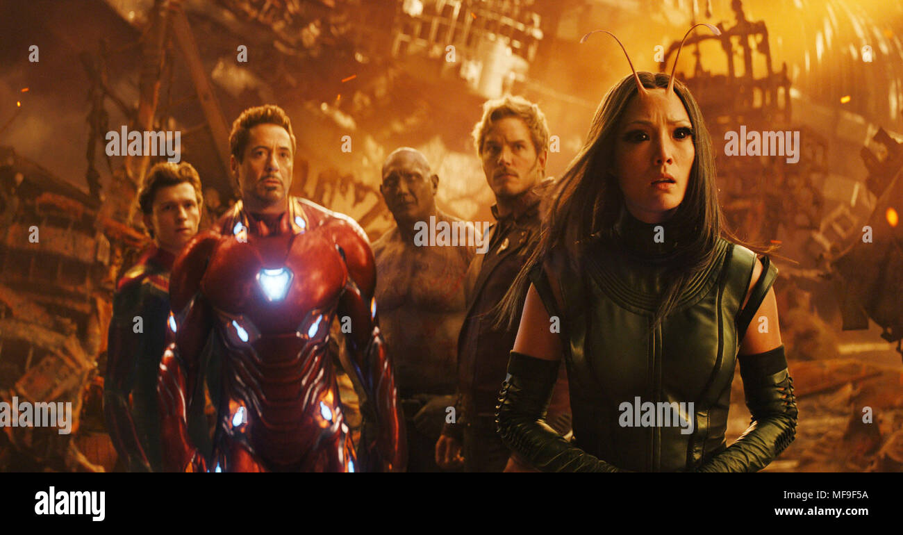 AVENGERS: INFINITY KRIEG, von links: Tom Holland als Spider-Man, Robert ...