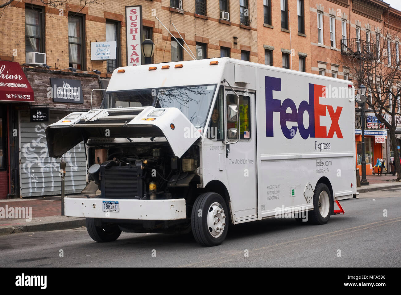 Fedex Lkw Stockfotos und -bilder Kaufen - Alamy