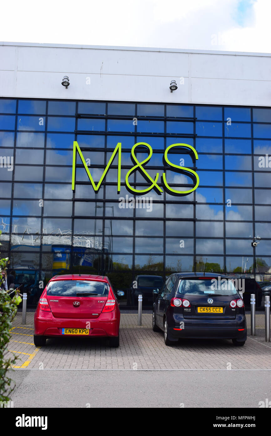 Leckwith fachmarktzentrum -Fotos und -Bildmaterial in hoher Auflösung ...