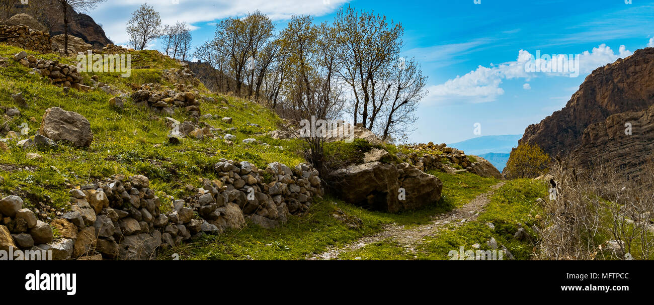 Kurd Iraq Mountains Stockfotos & Kurd Iraq Mountains Bilder - Alamy