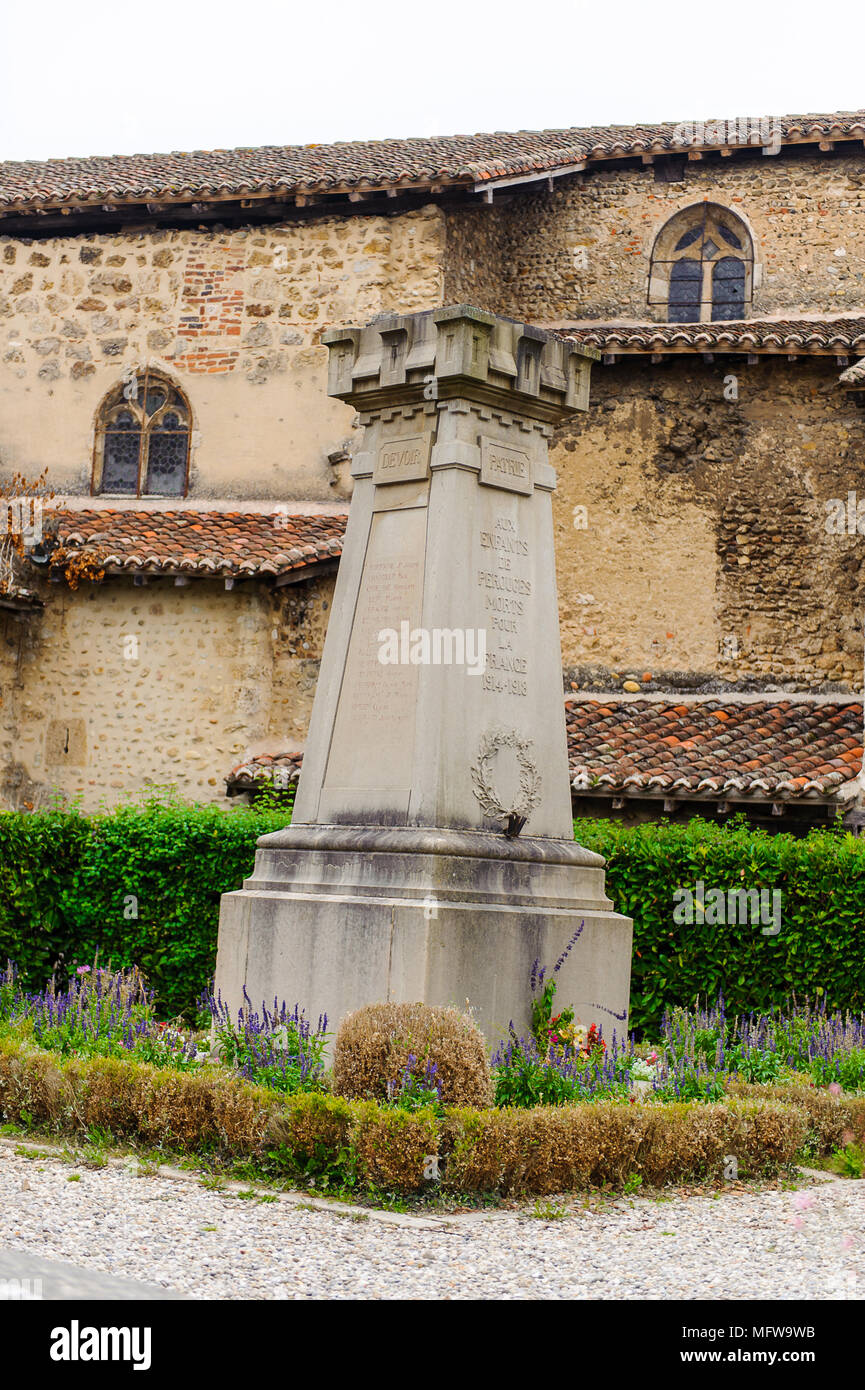 Die mittelalterliche Baukunst der Perouges, Frankreich, eine ummauerte ...