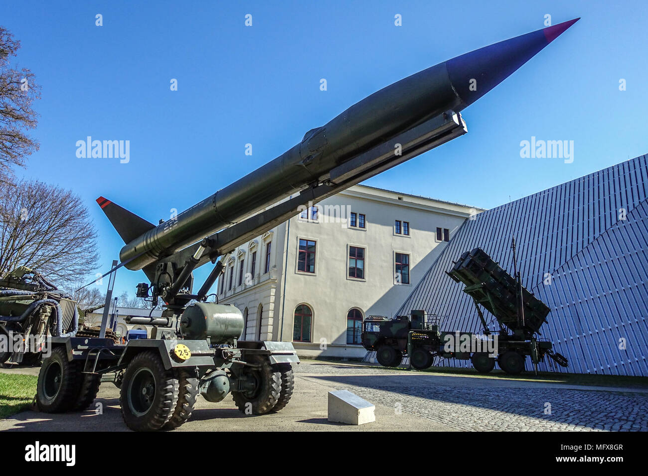 Dresden Bundeswehr Militärhistorisches Museum Außenausstellung der ...