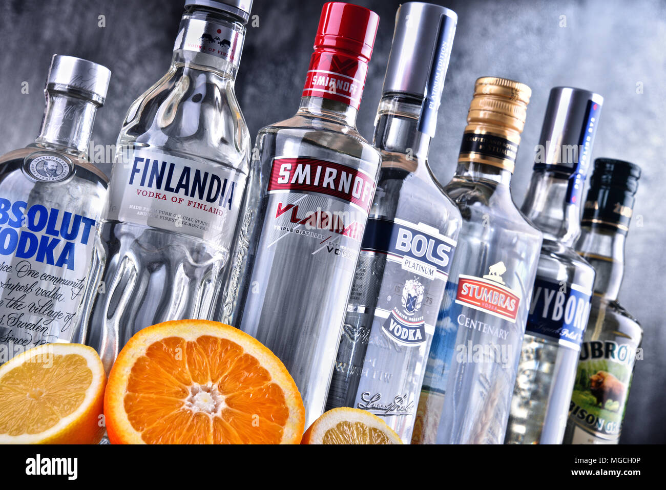 Alkohol oder spiritus -Fotos und -Bildmaterial in hoher Auflösung – Alamy