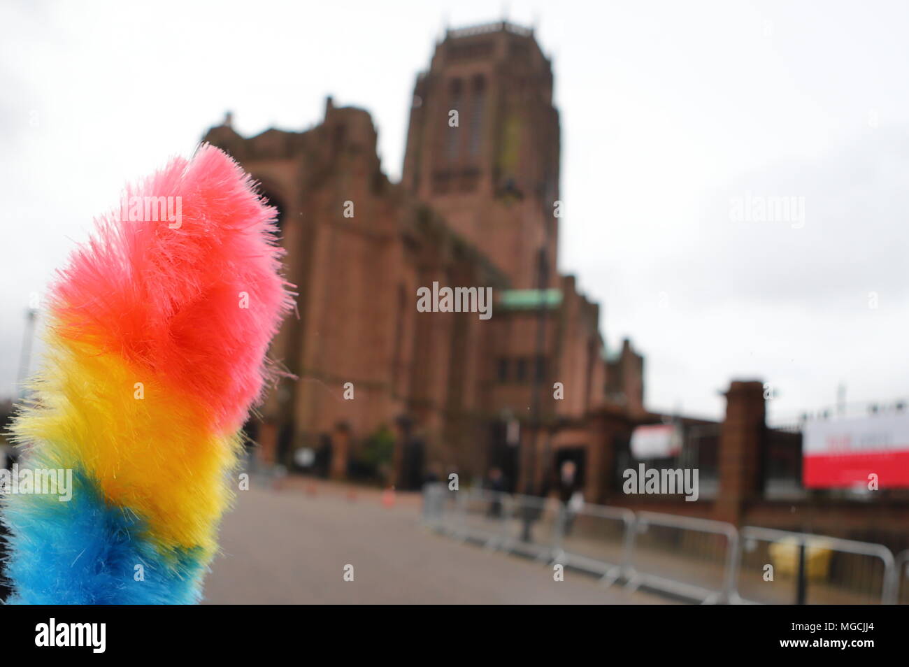 Die Beerdigung von Sir Ken Dodd in Liverpool die Anglikanische ...