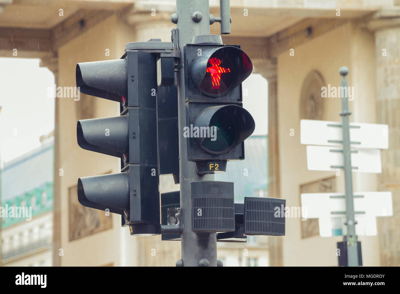 Rotes ampelmaennchen -Fotos und -Bildmaterial in hoher Auflösung – Alamy