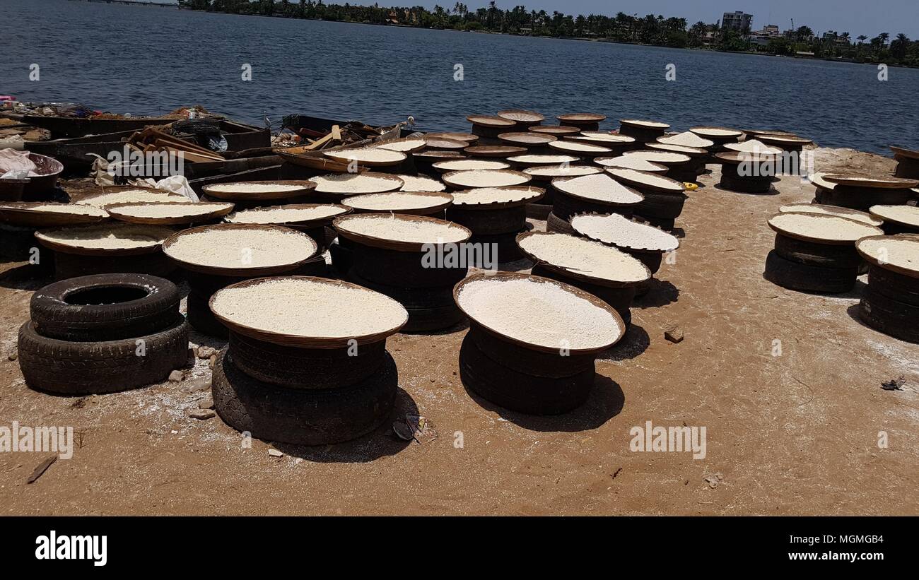 In Côte d'Ivoire, am cococdy Angre Terminus 81/82 haben wir einen ...