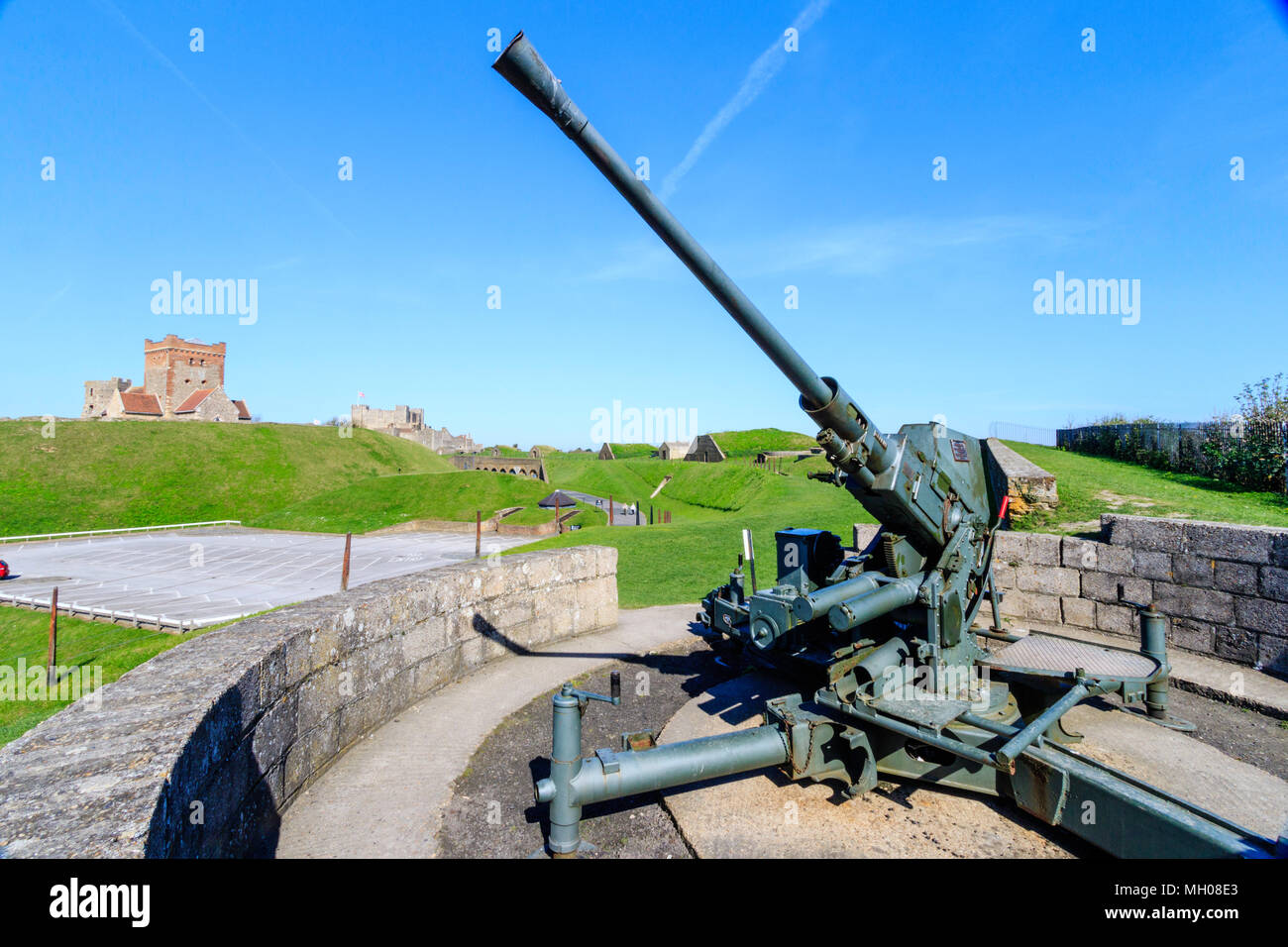 Bofors 40mm gun -Fotos und -Bildmaterial in hoher Auflösung – Alamy