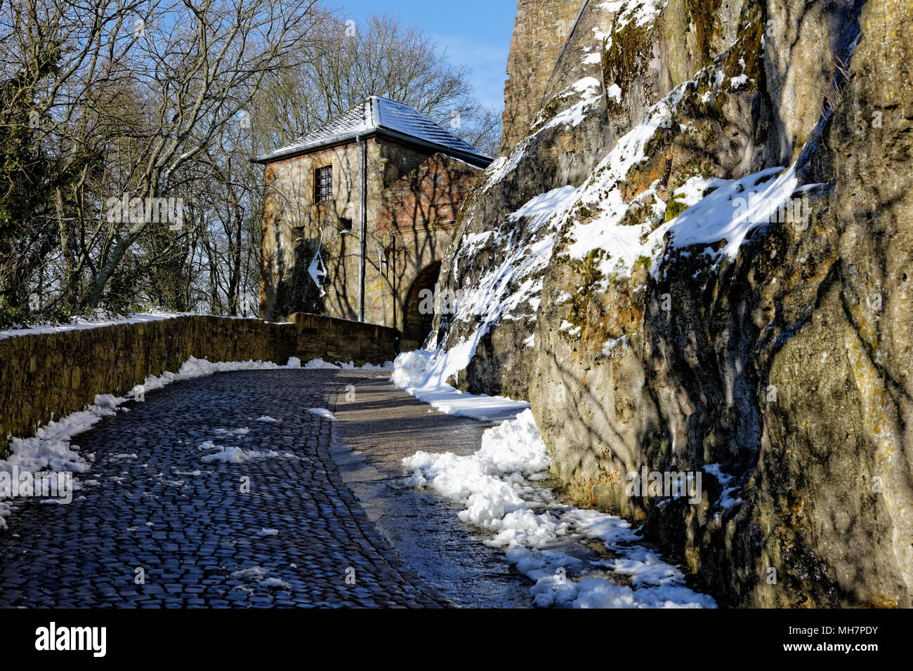 Burg waldeck -Fotos und -Bildmaterial in hoher Auflösung – Alamy