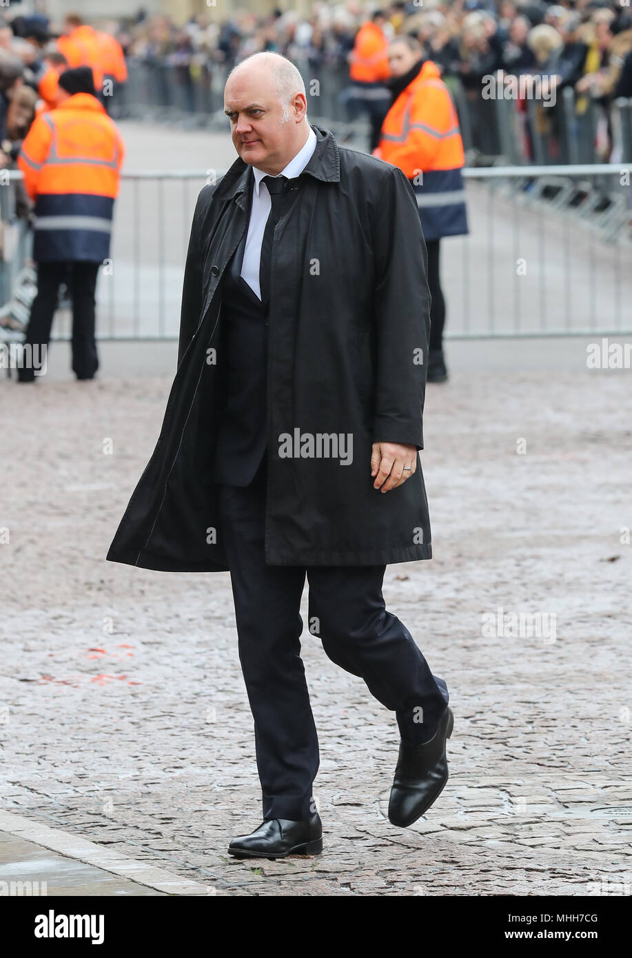 Die Beerdigung von Stephen Hawking an der Großen Marienkirche in ...