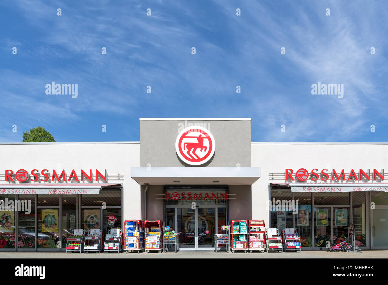 Rossmann logo -Fotos und -Bildmaterial in hoher Auflösung – Alamy