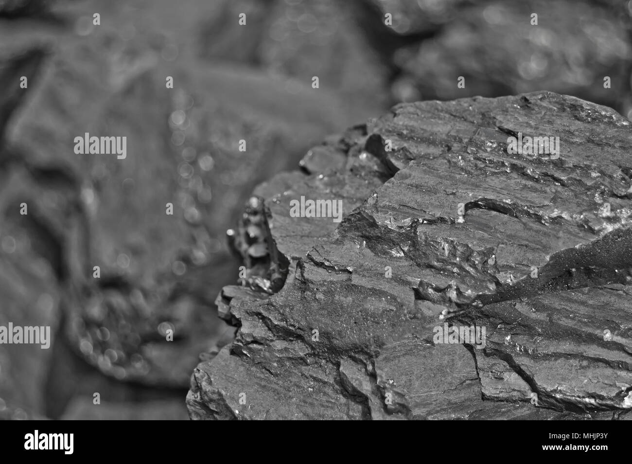 Schwarze rohkohle im bergwerk Schwarzweiß-Stockfotos und -bilder - Alamy