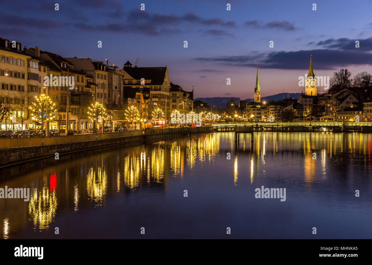 Fluss limmat in der nacht -Fotos und -Bildmaterial in hoher Auflösung ...