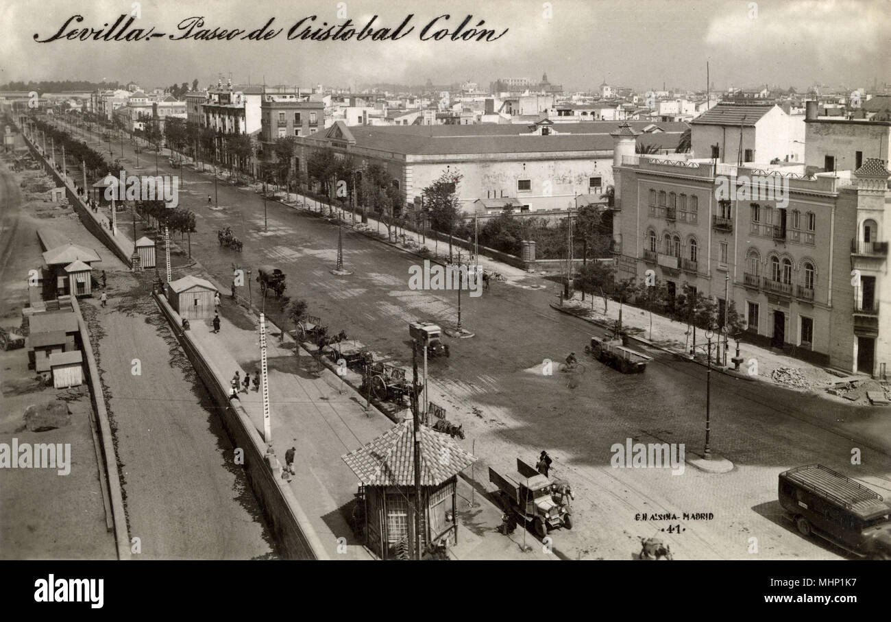 Luftbild des Paseo de Cristobal Colon, Sevilla, Spanien. Datum: ca ...