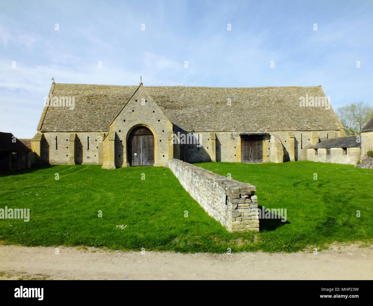 Fachwerk scheune -Fotos und -Bildmaterial in hoher Auflösung - Seite 3 ...