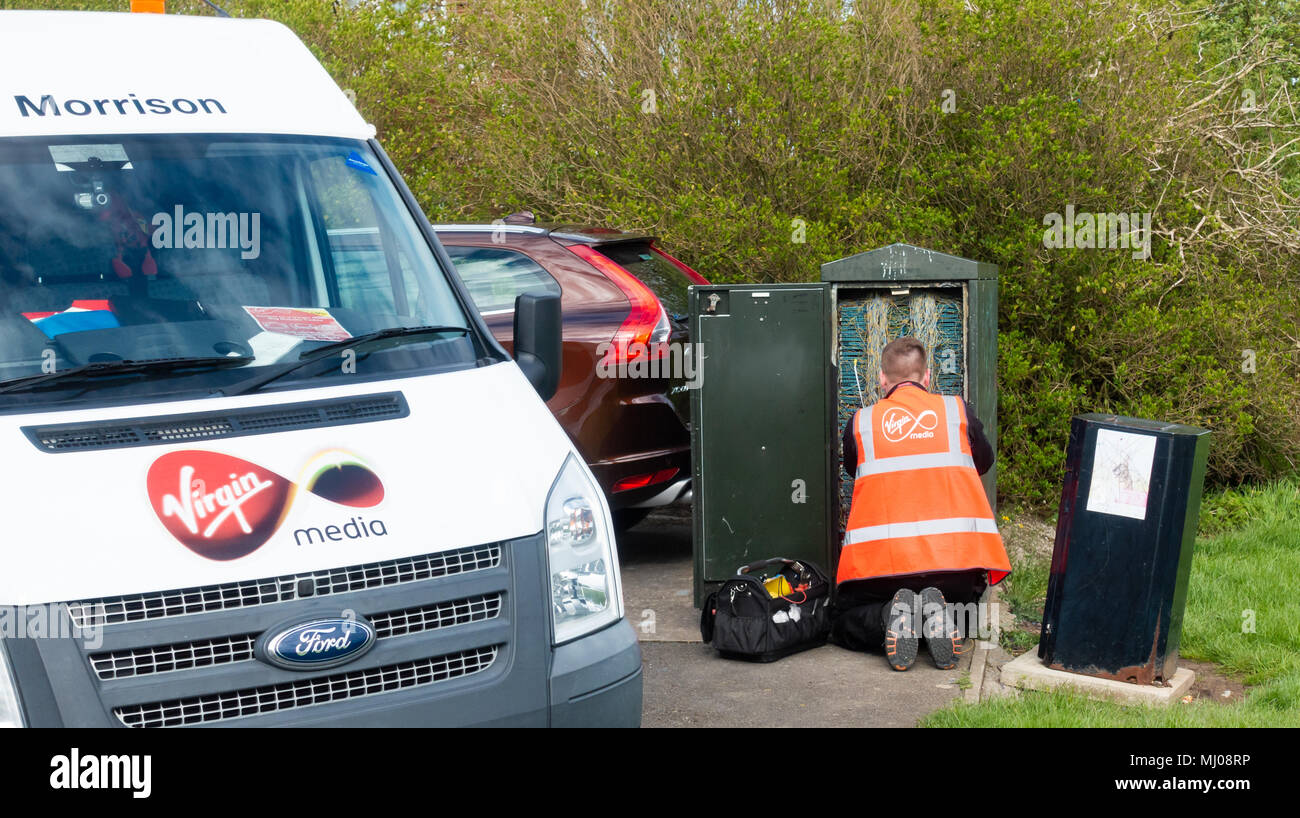 Virgin media van -Fotos und -Bildmaterial in hoher Auflösung – Alamy