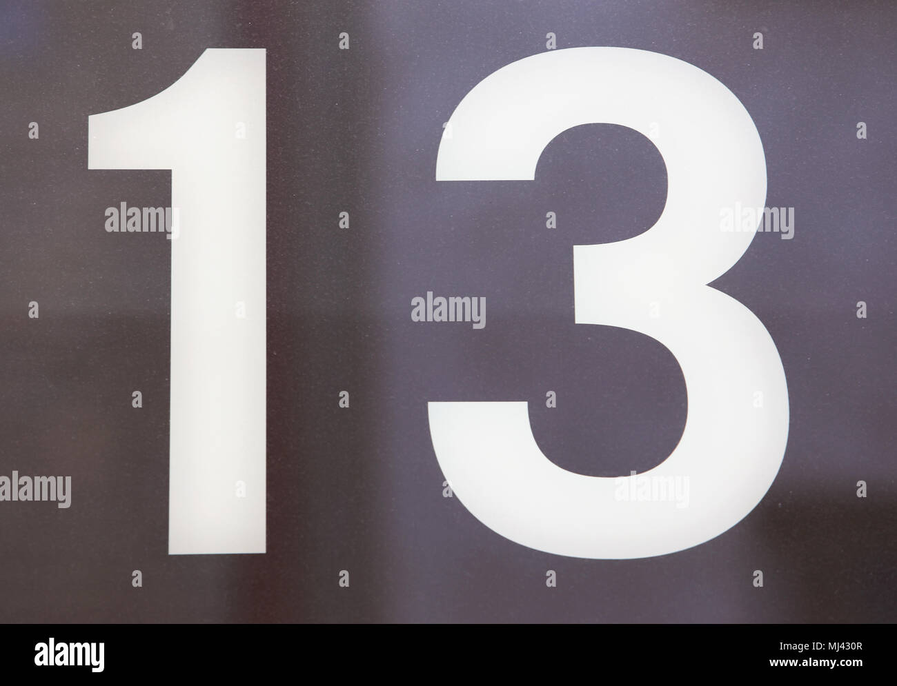 Hausnummer 13 -Fotos und -Bildmaterial in hoher Auflösung – Alamy