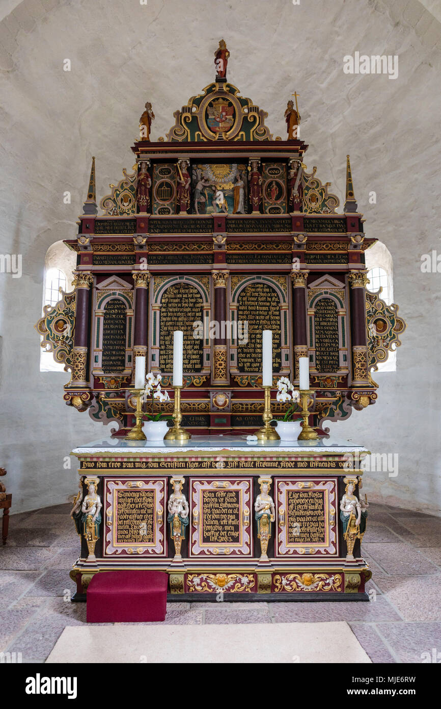 Der altar in aa kirke, der 1603 gebaut wurde -Fotos und -Bildmaterial ...
