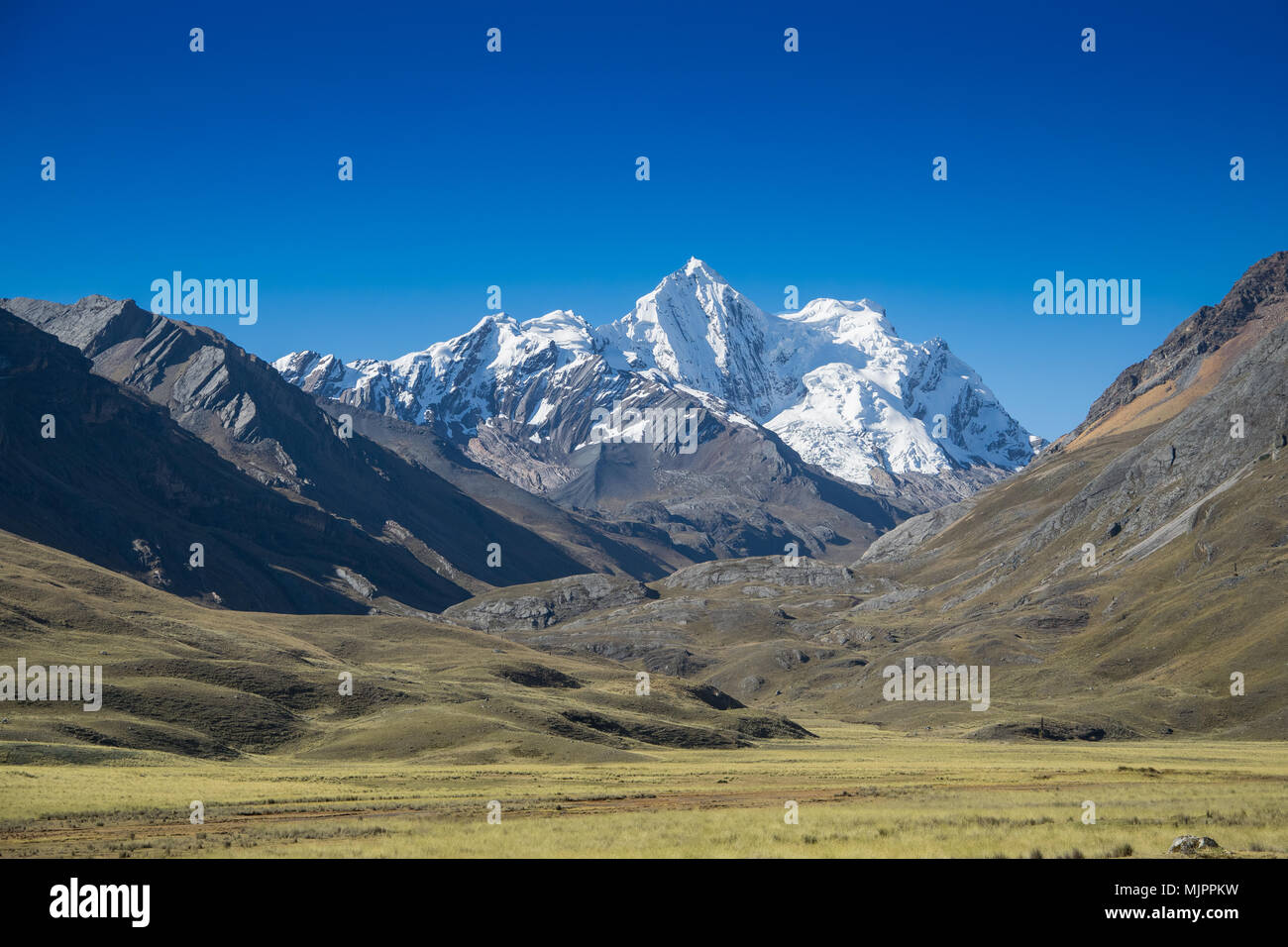Cordillera panorama -Fotos und -Bildmaterial in hoher Auflösung – Alamy