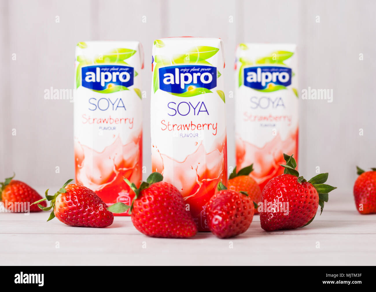 Alpro logo Stockfotos und -bilder Kaufen - Alamy