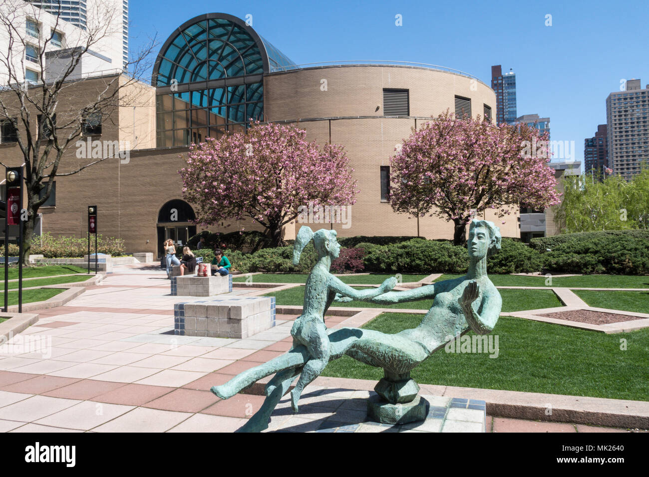 Robert moses plaza -Fotos und -Bildmaterial in hoher Auflösung – Alamy