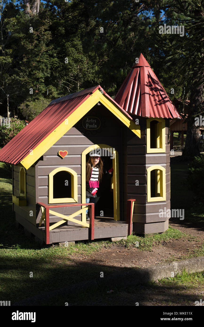 Ein Mädchen spielen in Nora oder Ein Puppenheim, Spielplatz, Canela ...