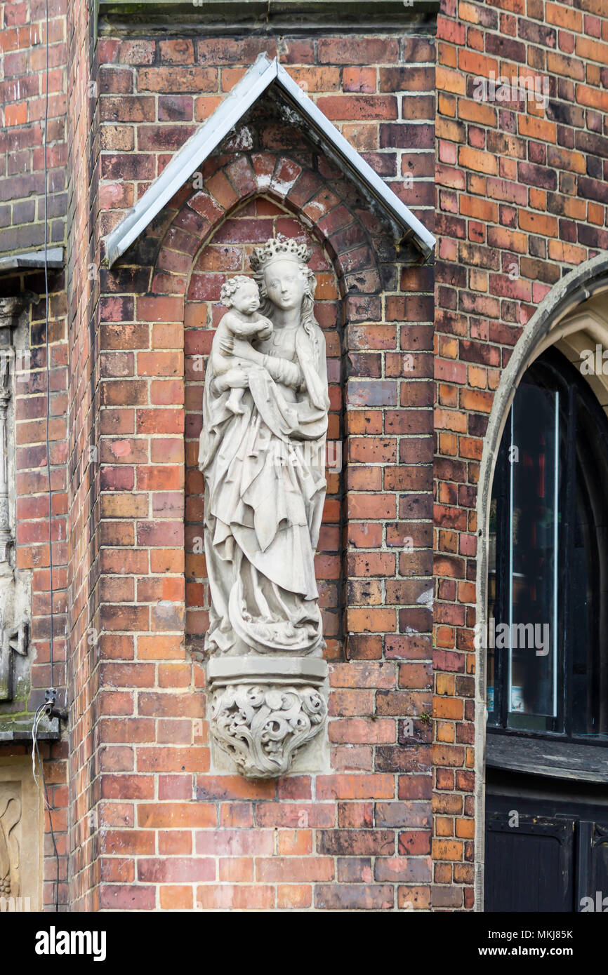 Magdalenenkirche wroclaw -Fotos und -Bildmaterial in hoher Auflösung – Alamy