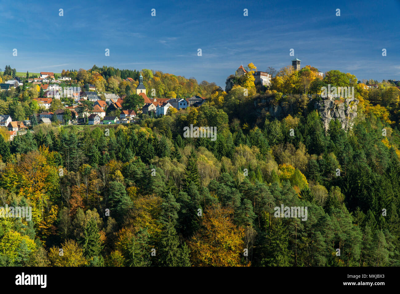 Hohnstein Schloss und Stadt Stockfotos und -bilder Kaufen - Alamy