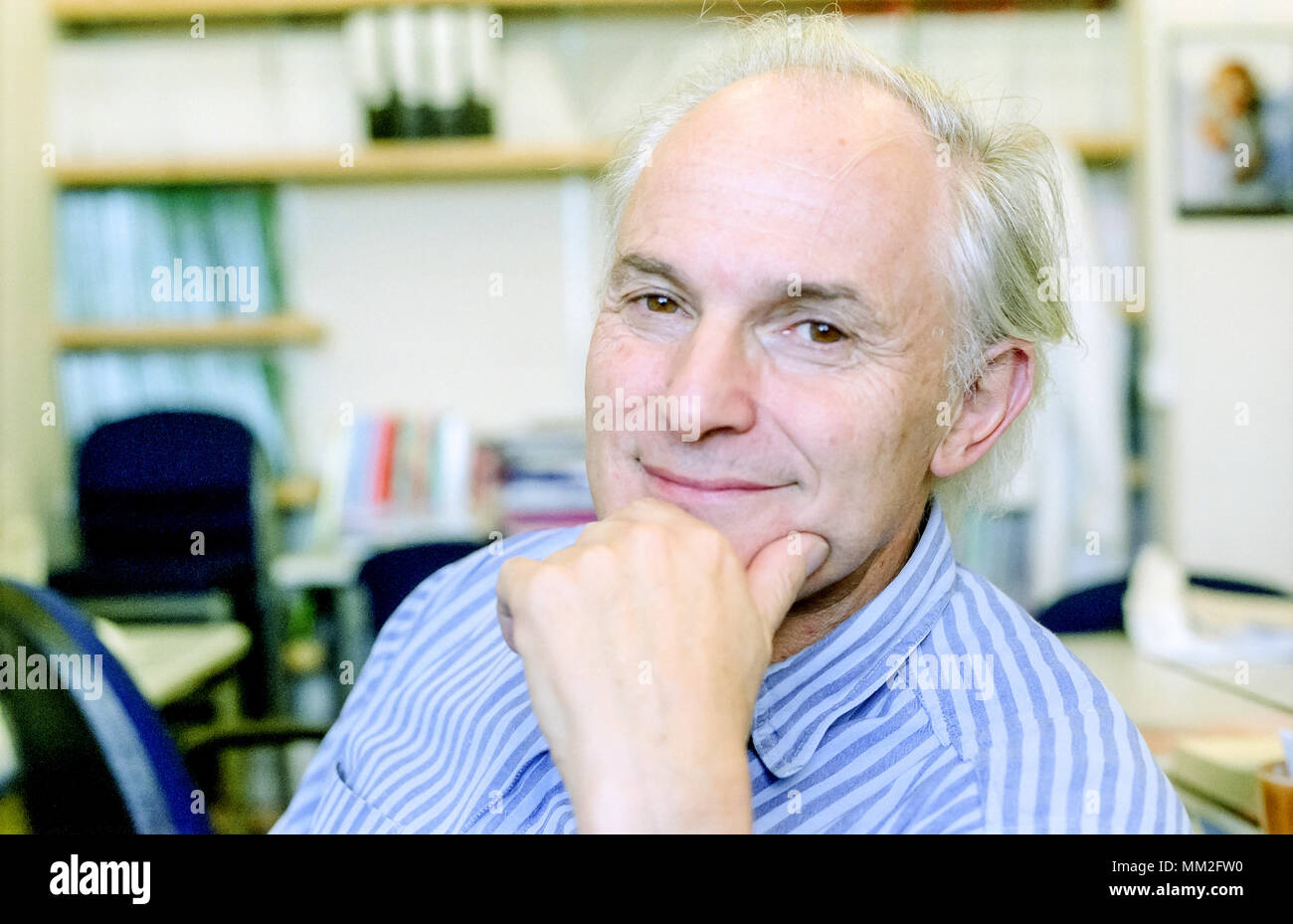 Sir harry kroto -Fotos und -Bildmaterial in hoher Auflösung – Alamy