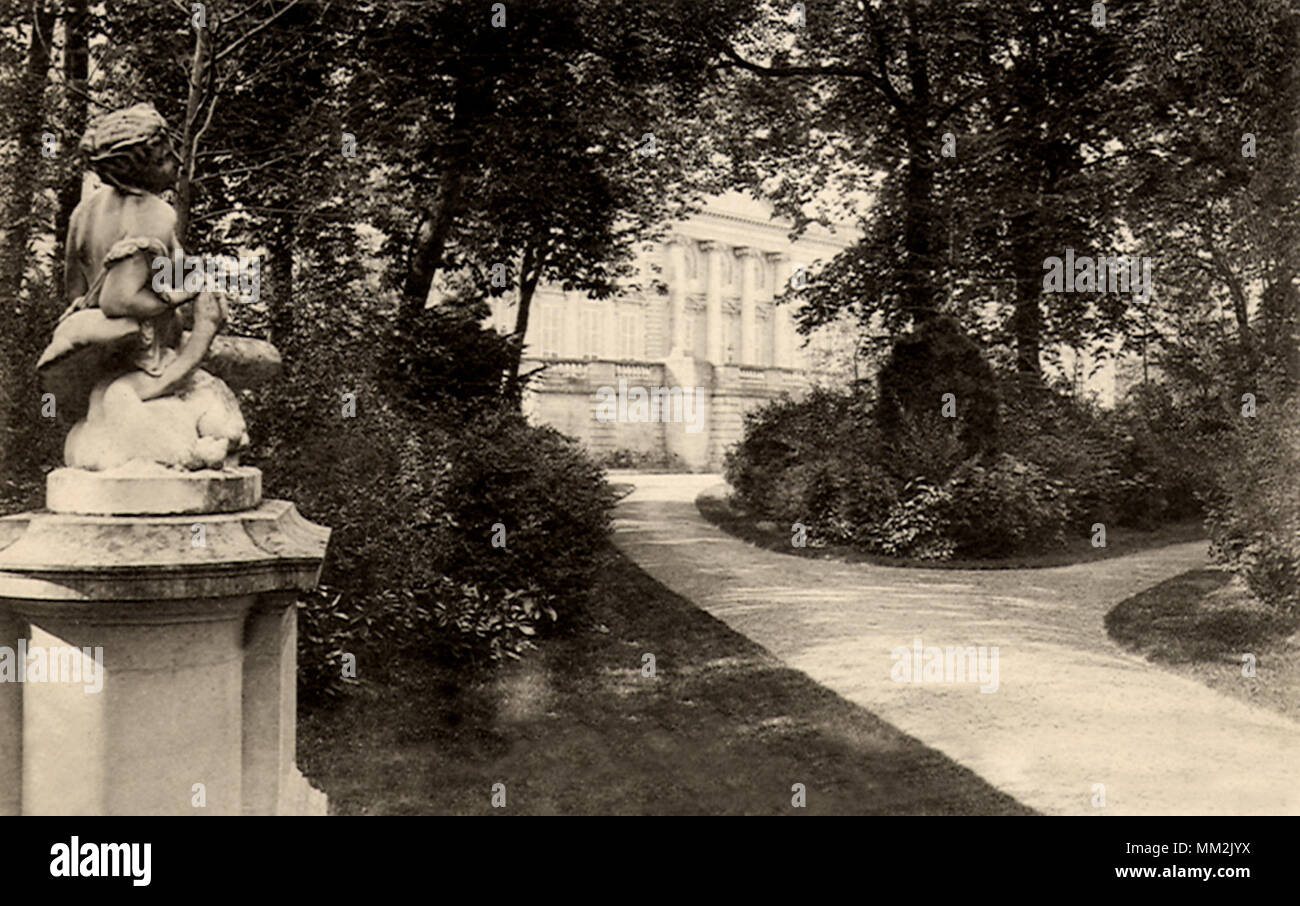 Ecke in ecke -Fotos und -Bildmaterial in hoher Auflösung – Alamy