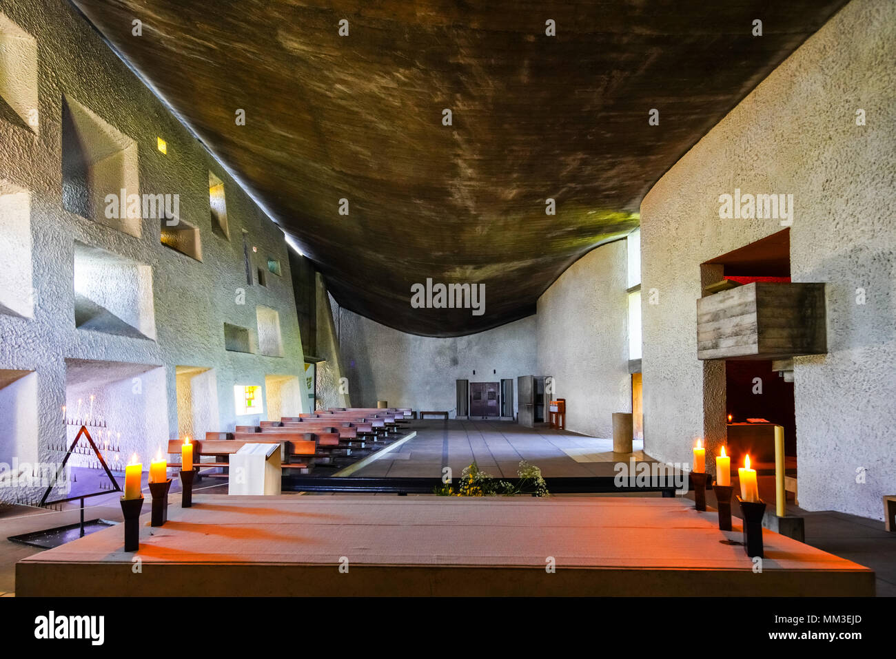 Wallfahrtskirche notre dame du haut -Fotos und -Bildmaterial in hoher ...