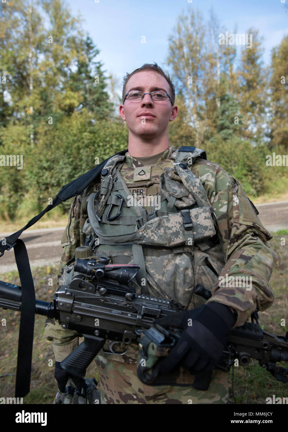Armee Pfc. Alex Burkholder, ein gebürtiger Berliner, Pa, Charlie ...