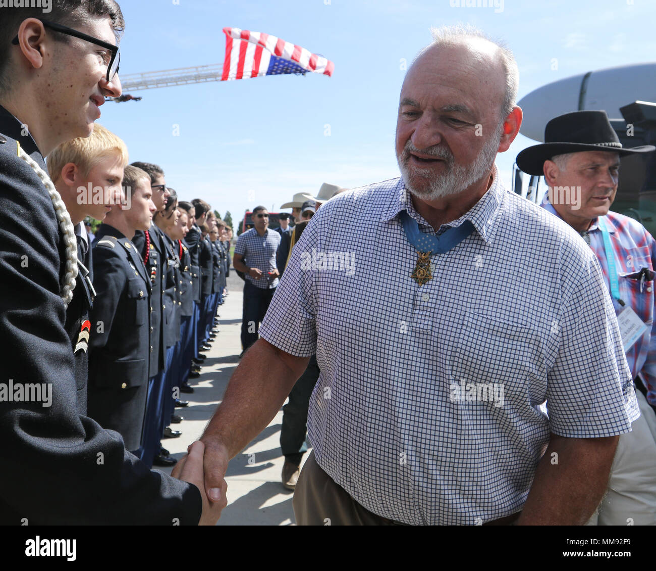 Ehemaligen Armee 1. Lt. Brian M. Thacker, Empfänger der Ehrenmedaille ...