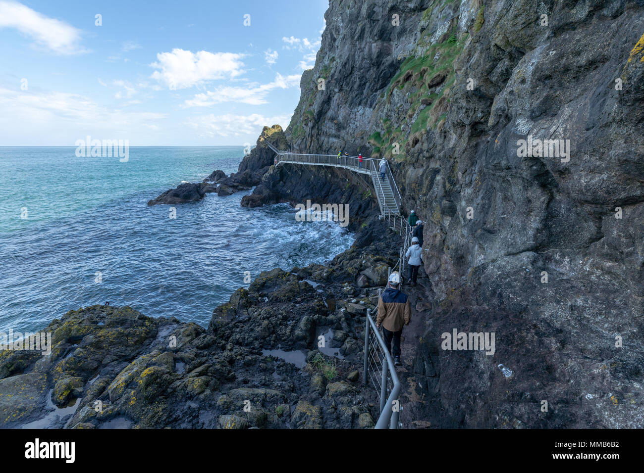 Gobbins cliff path -Fotos und -Bildmaterial in hoher Auflösung – Alamy