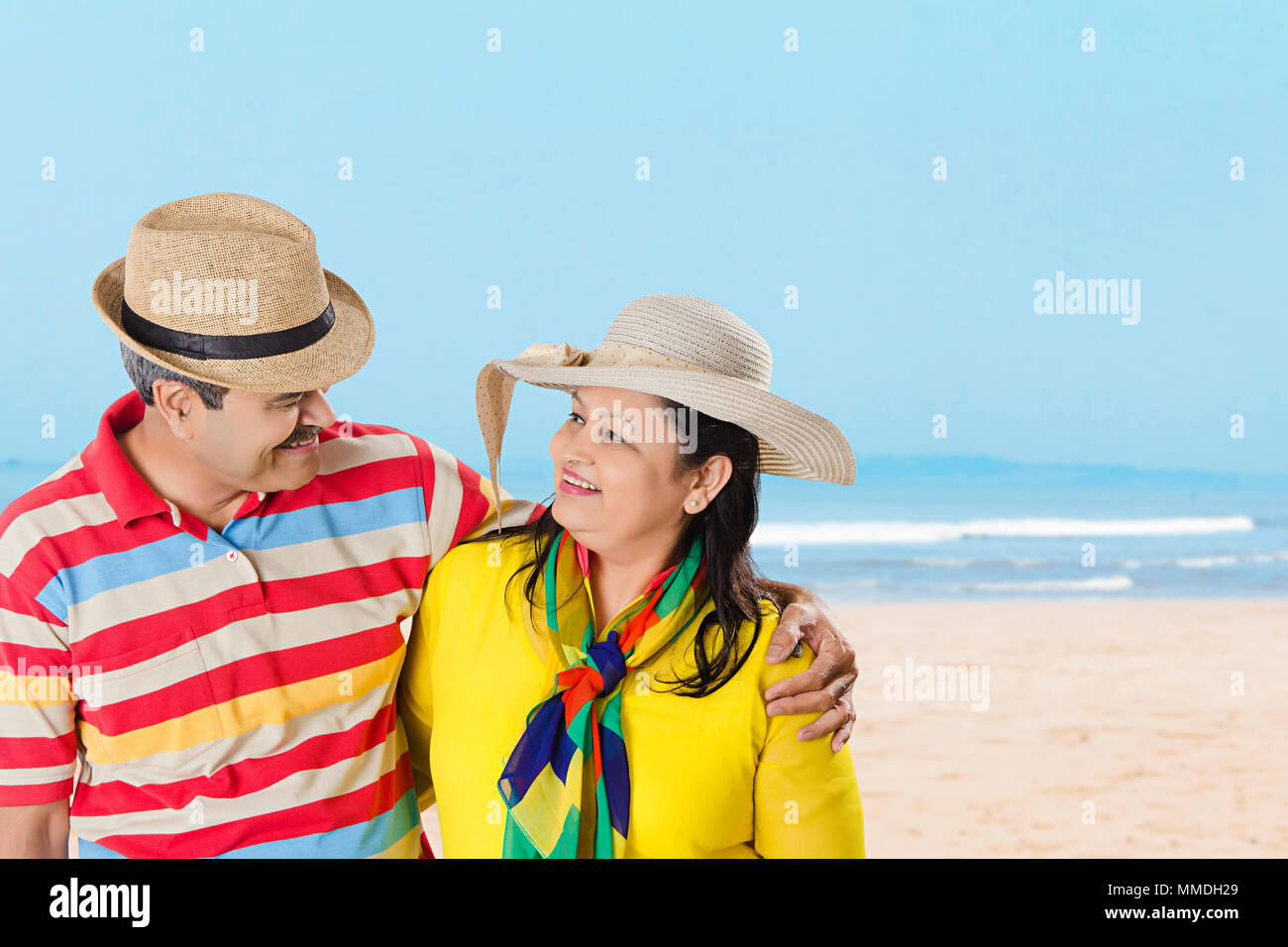 Paare im urlaub zusammen -Fotos und -Bildmaterial in hoher Auflösung ...