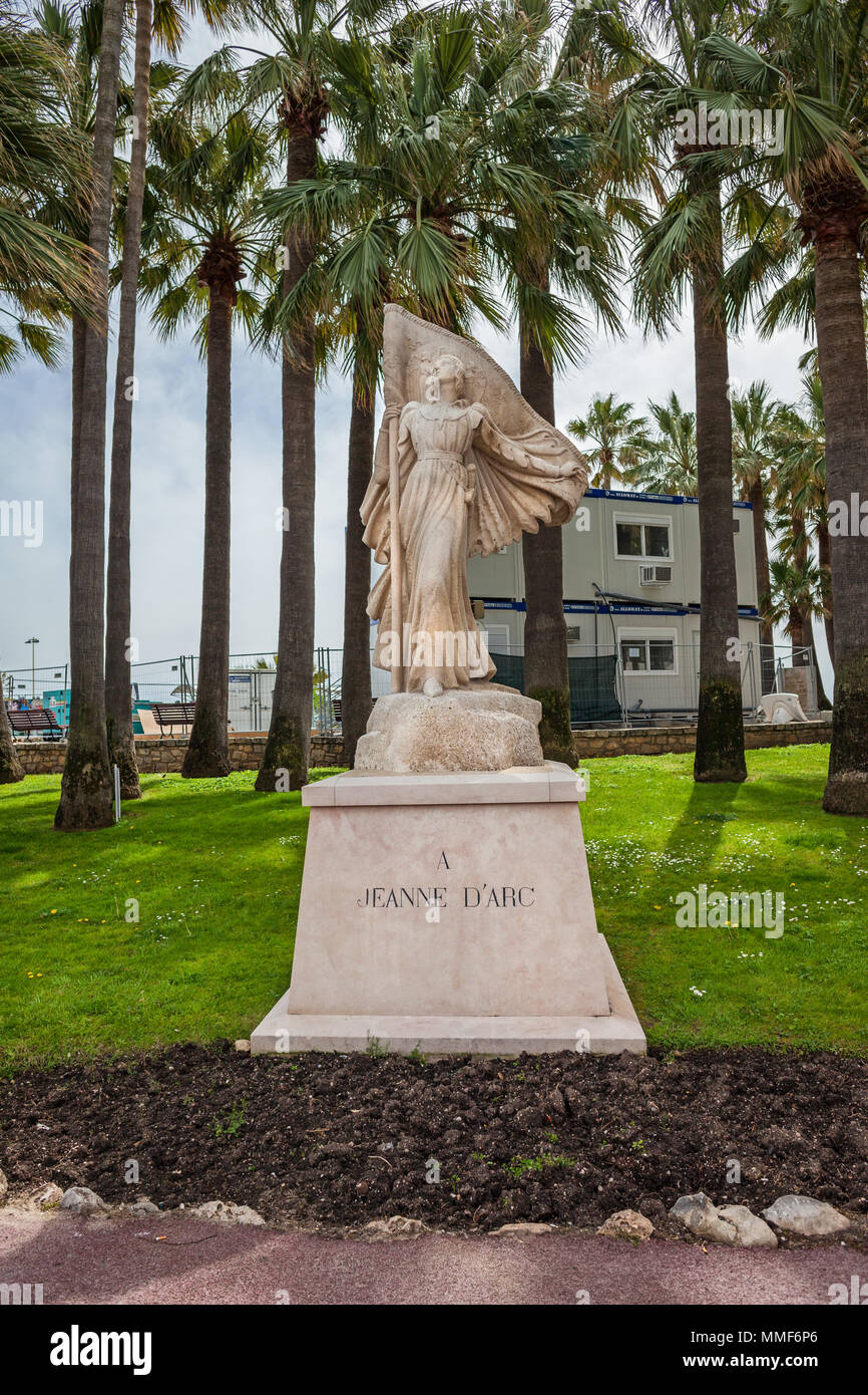 Statue jeanne darc -Fotos und -Bildmaterial in hoher Auflösung – Alamy