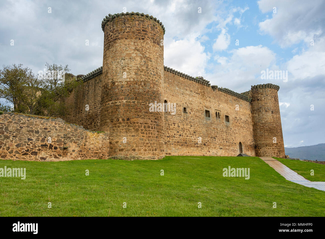 El castillo von alba -Fotos und -Bildmaterial in hoher Auflösung – Alamy