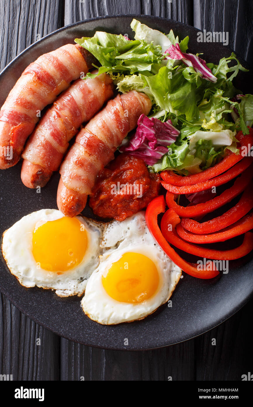 Voller teller buffet essen -Fotos und -Bildmaterial in hoher Auflösung ...