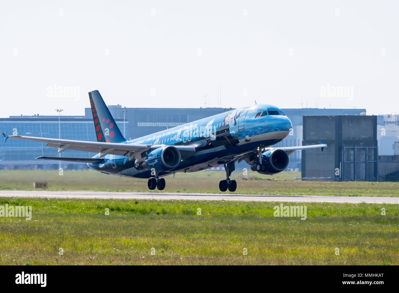 Airbus a 320 airbus a320 airbus a320 214 -Fotos und -Bildmaterial in ...