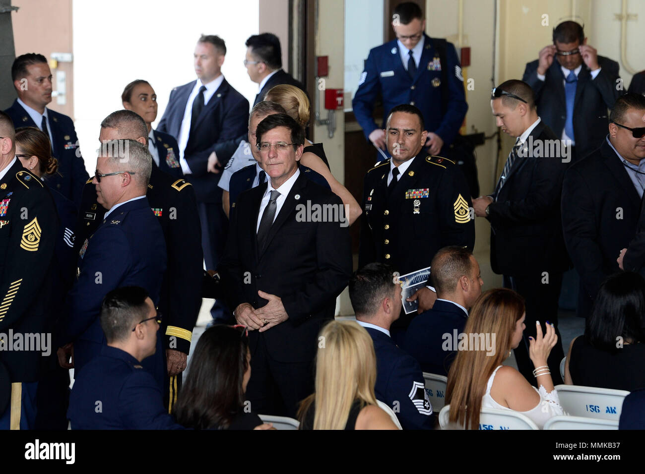 SAN JUAN, Puerto Rico. ,. En la Base Muniz de Carolina, El ayudante de ...