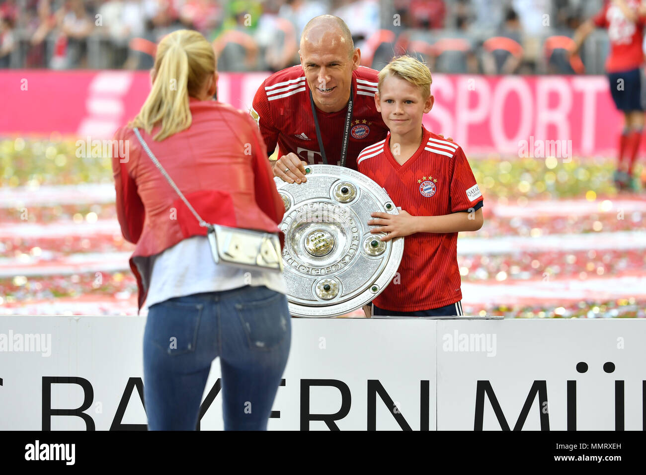 Bernadien ROBBEN Fotos ihr Ehemann Arjen ROBBEN (FC Bayern München) und ...