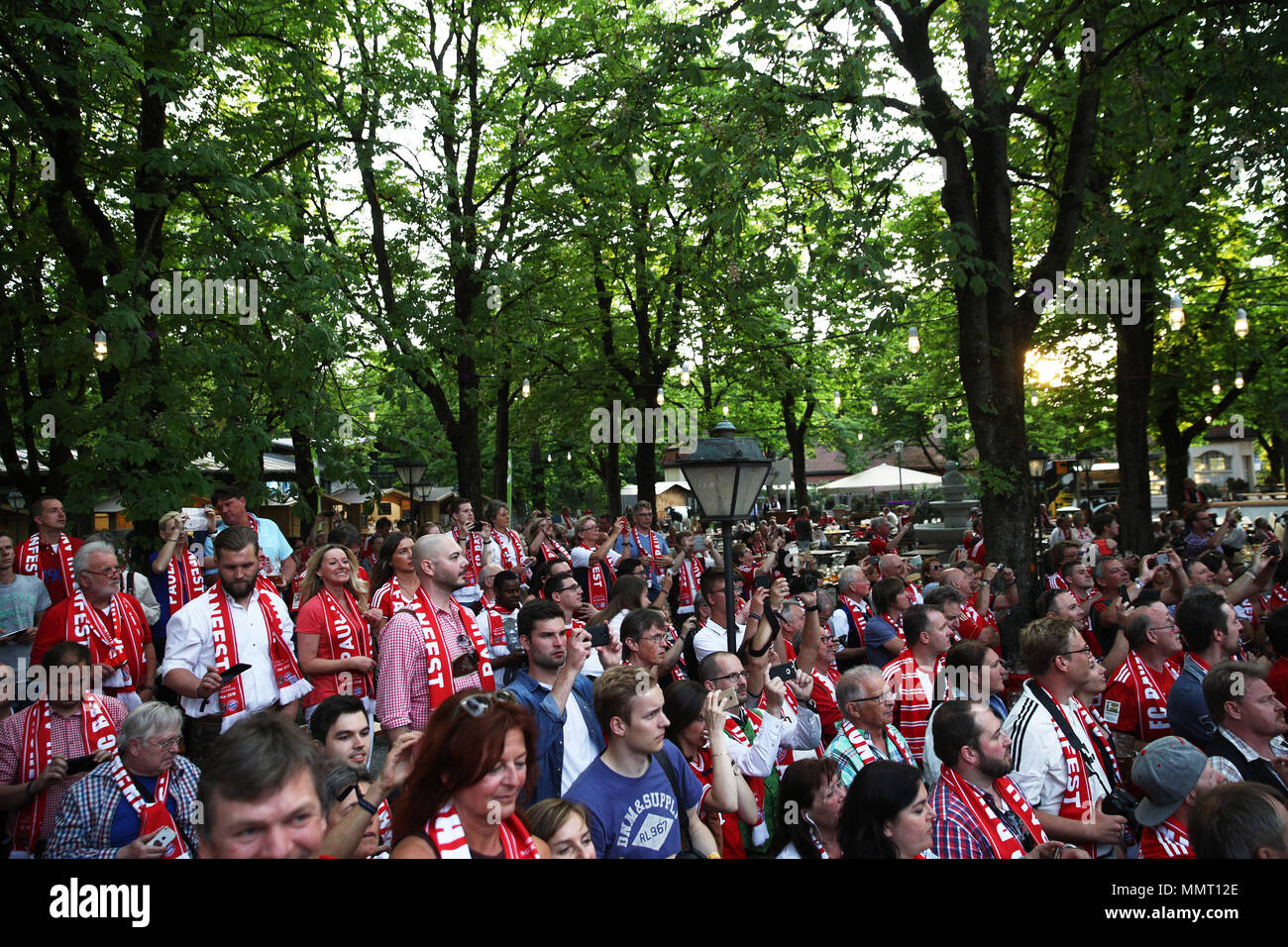 München, Deutschland. 12. Mai 2018. Die derzeitige Bayern Fans, Fußball ...