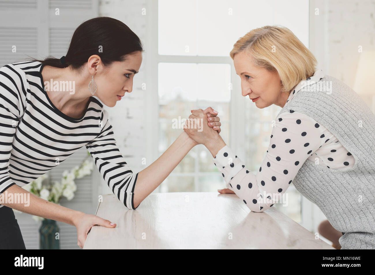 Meine schwiegermutter -Fotos und -Bildmaterial in hoher Auflösung – Alamy