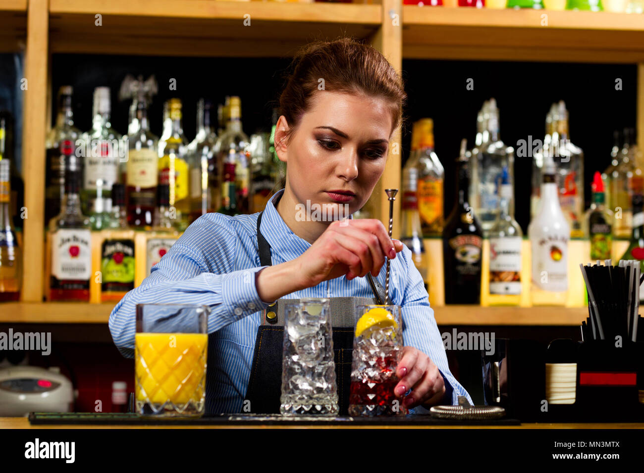 Erstaunlich Bar In Kpa Bilder
