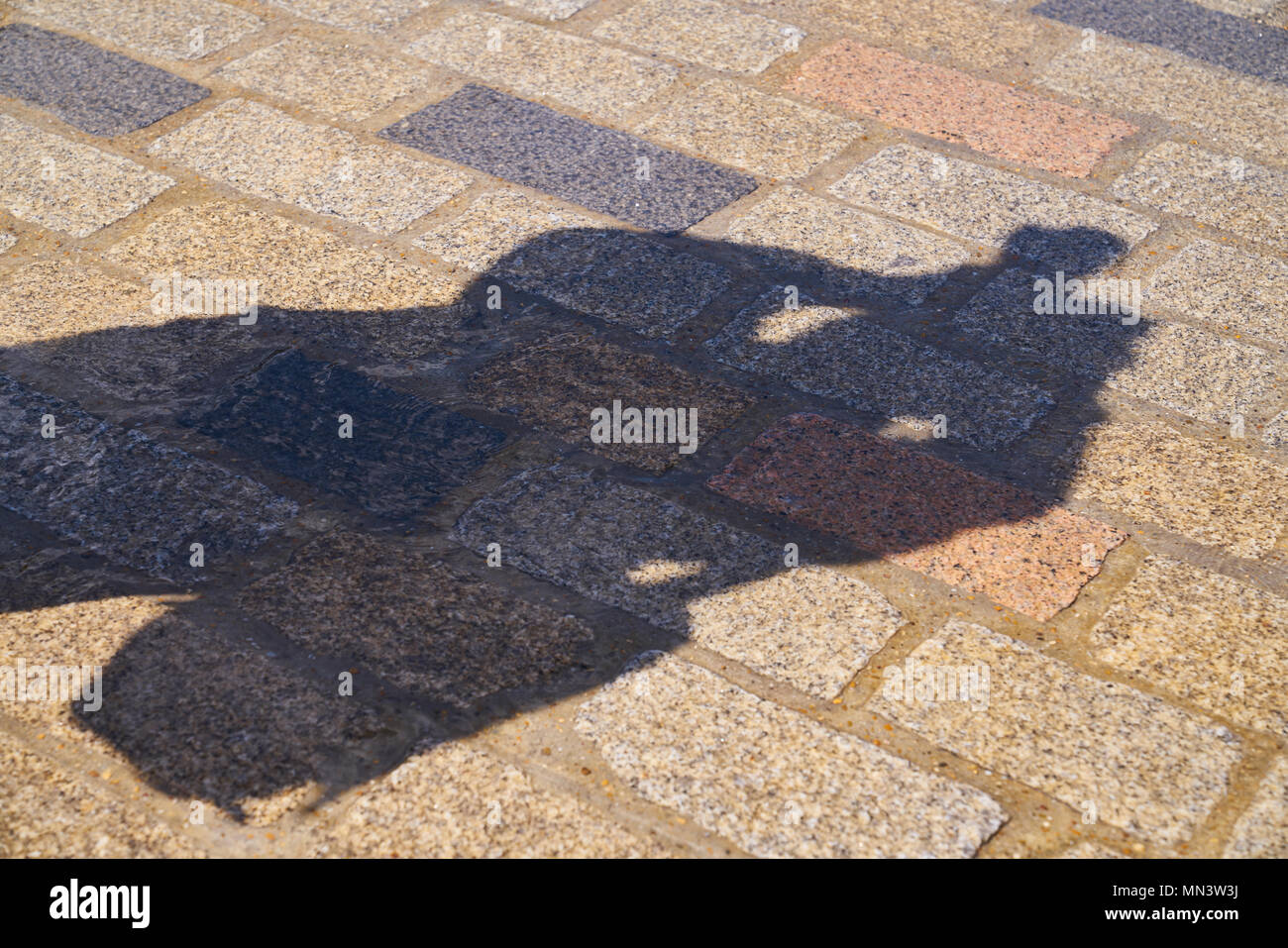 Menschliche schatten -Fotos und -Bildmaterial in hoher Auflösung – Alamy