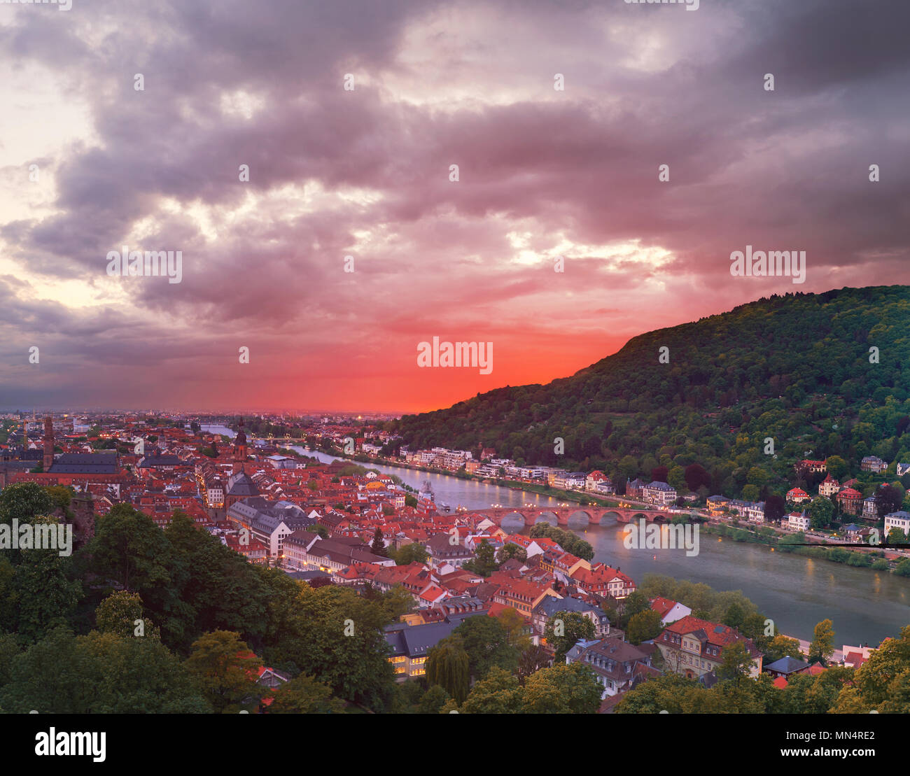Altstadt heidelberg von oben -Fotos und -Bildmaterial in hoher ...